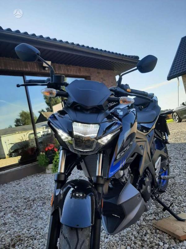 Black Suzuki GSX-S 2023 in Prienai, with an engine capacity of 0.13 L and mileage of 2 thousand km for 3850 €, photo 7 on AUTOMOTO.COM.LV