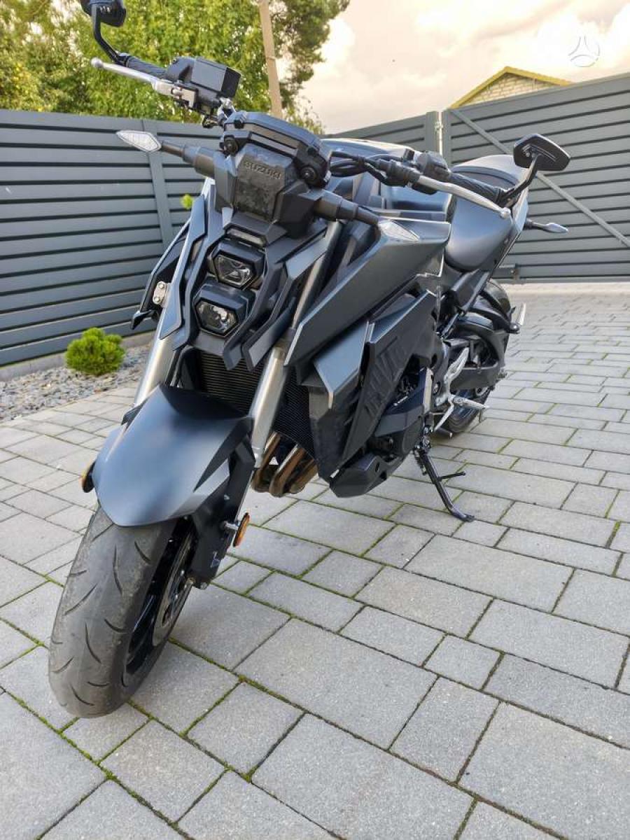 Черный Сузуки GSX-S 2023 в Шакяй, объемом двигателя 1.00 л и пробегом 16 тыс. км за 7850 €, фото 1 на AUTOMOTO.COM.LV