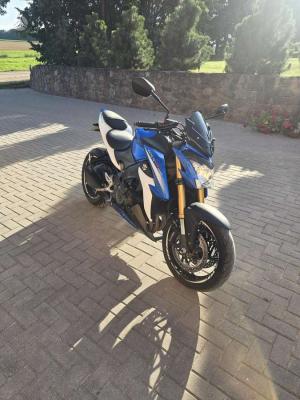 Blue Suzuki GSX-S 2015 in Skuodas, with an engine capacity of 1.00 L and mileage of 32 thousand km for 6000 €, photo  on AUTOMOTO.COM.LV