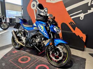 Blue Suzuki GSX-S 2020 in Vilnius, with an engine capacity of 0.13 L and mileage of 19 thousand km for 3199 €, photo 5 on AUTOMOTO.COM.LV