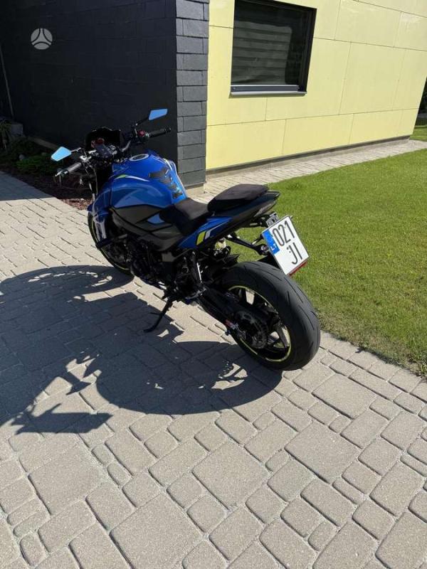 Blue Suzuki GSX-S 2020 in Kaisiadorys, with an engine capacity of 0.75 L and mileage of 30 thousand km for 6500 €, photo 3 on AUTOMOTO.COM.LV