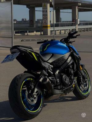 Синий Сузуки GSX-S 2021 в Вильнюс, объемом двигателя 1.00 л и пробегом 10 тыс. км за 7750 €, фото 9 на AUTOMOTO.COM.LV
