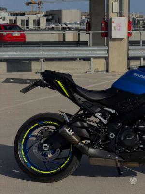 Синий Сузуки GSX-S 2021 в Вильнюс, объемом двигателя 1.00 л и пробегом 10 тыс. км за 7750 €, фото 24 на AUTOMOTO.COM.LV