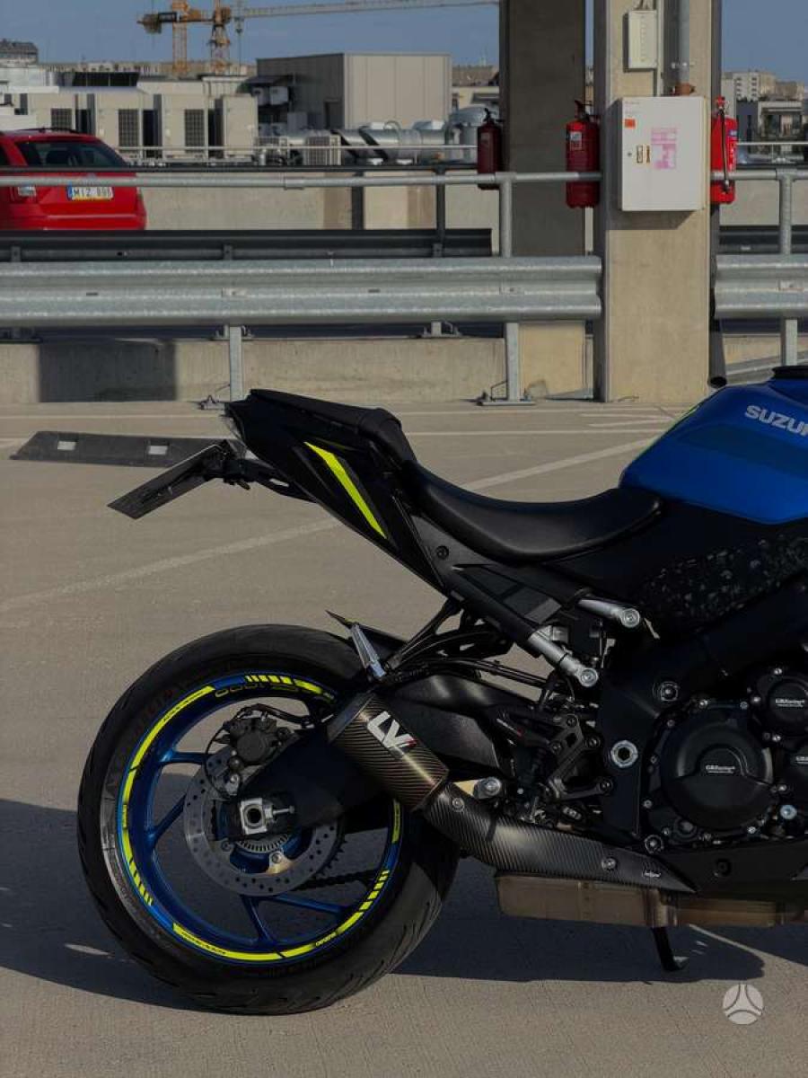 Синий Сузуки GSX-S 2021 в Вильнюс, объемом двигателя 1.00 л и пробегом 10 тыс. км за 7750 €, фото 24 на AUTOMOTO.COM.LV