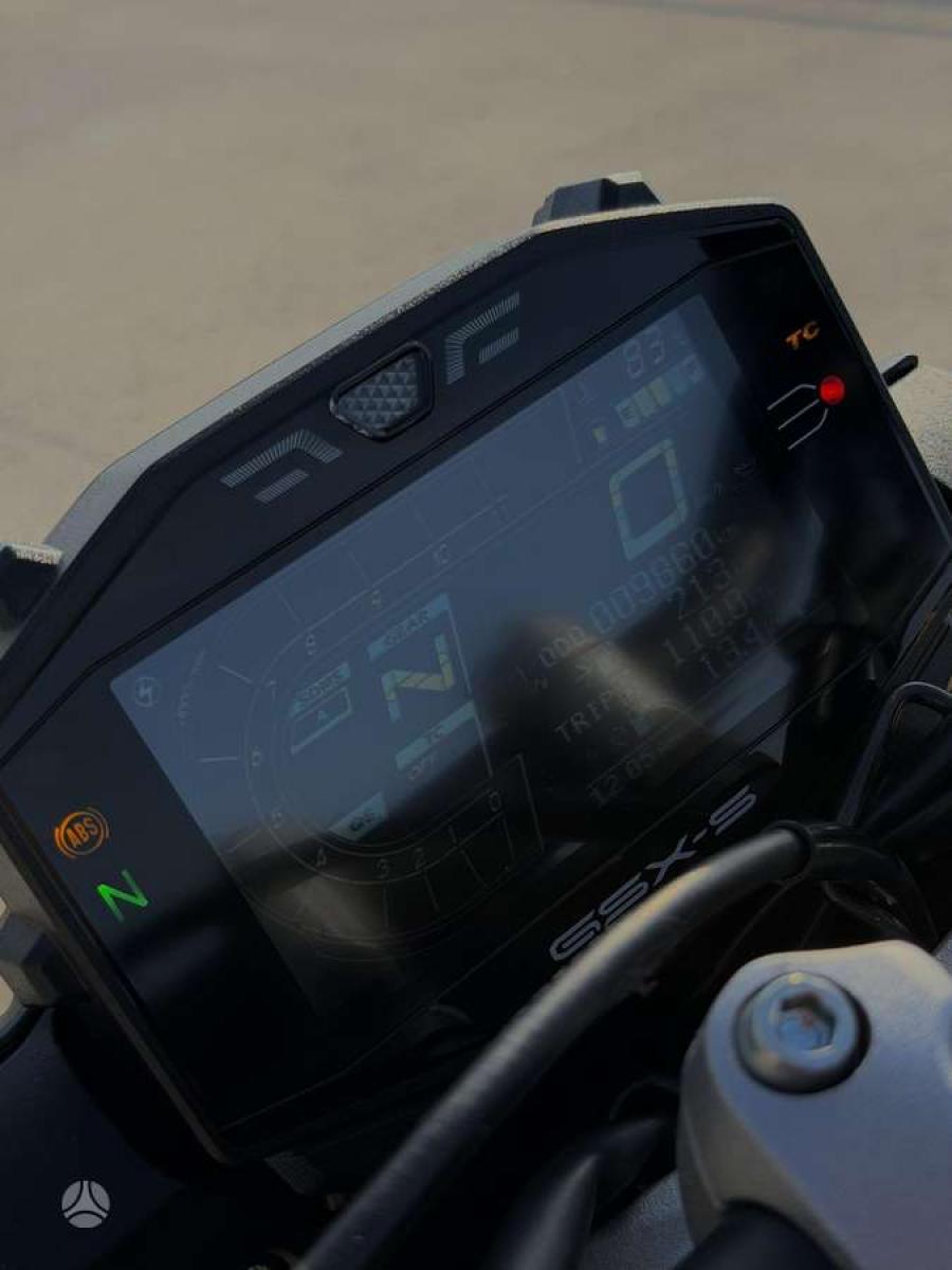 Синий Сузуки GSX-S 2021 в Вильнюс, объемом двигателя 1.00 л и пробегом 10 тыс. км за 7750 €, фото 34 на AUTOMOTO.COM.LV