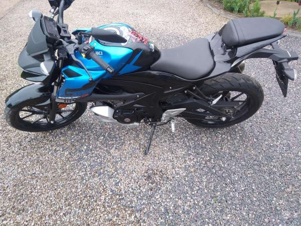 Zils Suzuki GSX-S 2023 Ukmergė, ar dzinēja tilpumu 0.13 L un nobraukumu 2 tūkst. km par 3200 €, foto 1 vietnē AUTOMOTO.COM.LV