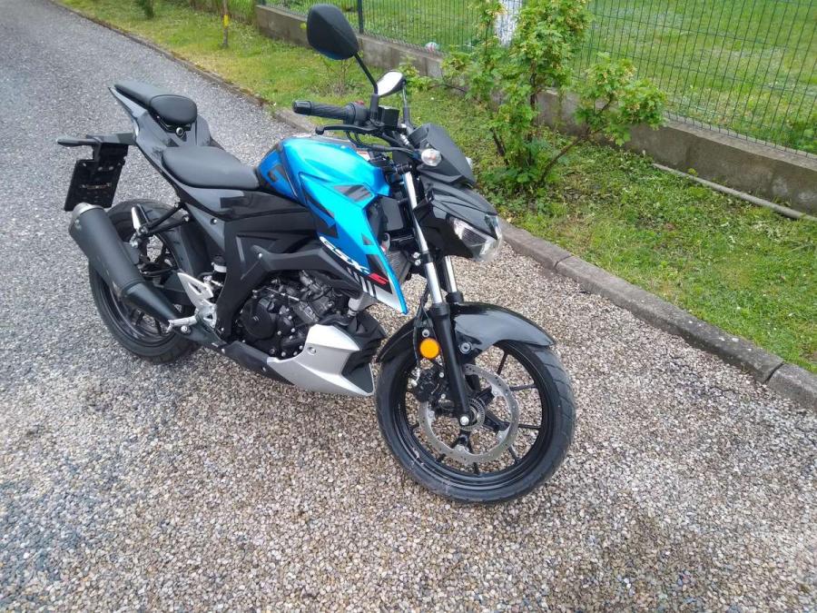 Zils Suzuki GSX-S 2023 Ukmergė, ar dzinēja tilpumu 0.13 L un nobraukumu 2 tūkst. km par 3200 €, foto 4 vietnē AUTOMOTO.COM.LV