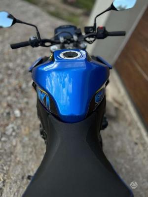 Zils Suzuki GSX-S 2025 Telšiai, ar dzinēja tilpumu 1.00 L un nobraukumu 5 tūkst. km par 7900 €, foto 6 vietnē AUTOMOTO.COM.LV