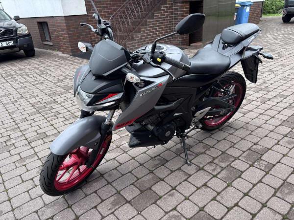 Pelēks Suzuki GSX-S 2020 Gargždai, ar dzinēja tilpumu 0.13 L un nobraukumu 18 tūkst. km par 2599 €, foto 5 vietnē AUTOMOTO.COM.LV
