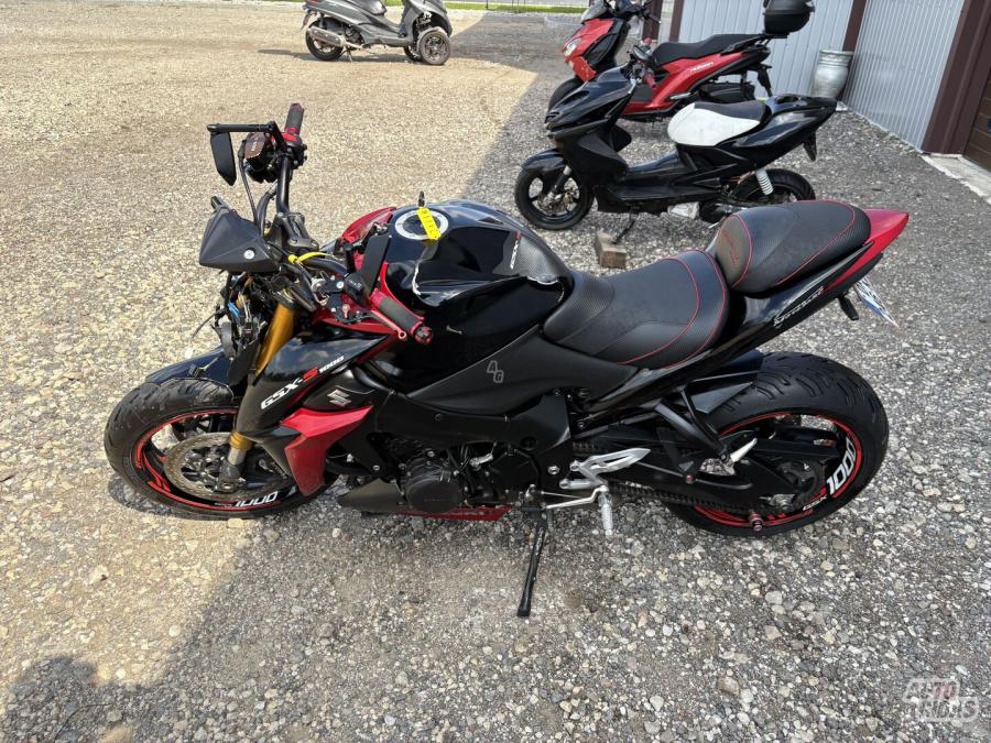 Suzuki GSX-S 2015 in Kelme, with an engine capacity of 1.00 L and mileage of 0 thousand km for 2730 €, photo 6 on AUTOMOTO.COM.LV