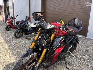 Suzuki GSX-S 2015 in Kelme, with an engine capacity of 1.00 L and mileage of 0 thousand km for 2730 €, photo 8 on AUTOMOTO.COM.LV