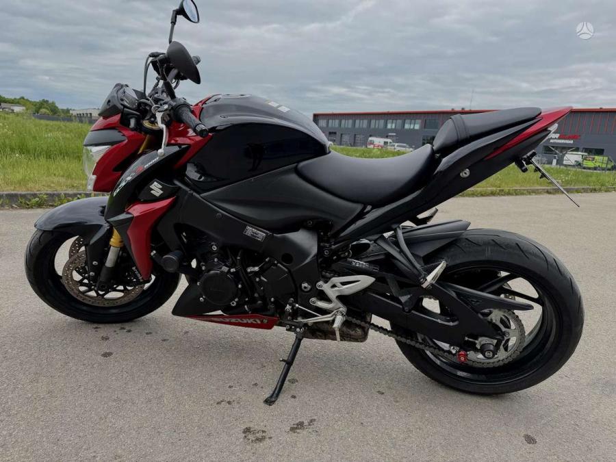 Сузуки GSX-S 2016 в Шяуляй, объемом двигателя 1.00 л и пробегом 32 тыс. км за 6800 €, фото 5 на AUTOMOTO.COM.LV