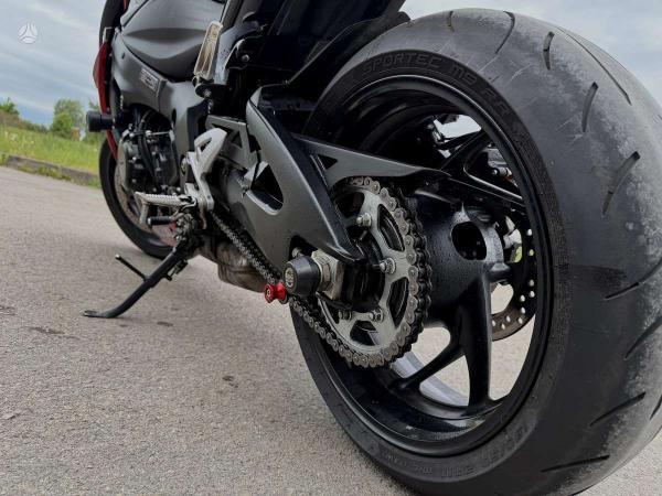 Сузуки GSX-S 2016 в Шяуляй, объемом двигателя 1.00 л и пробегом 32 тыс. км за 6800 €, фото 7 на AUTOMOTO.COM.LV