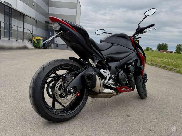 Сузуки GSX-S 2016 в Шяуляй, объемом двигателя 1.00 л и пробегом 32 тыс. км за 6800 €, фото 10 на AUTOMOTO.COM.LV