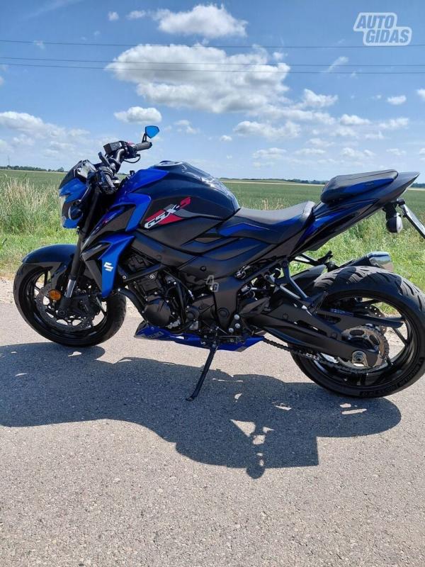 Сузуки GSX-S 2018 в Мариямполе, объемом двигателя 0.00 л и пробегом 0 тыс. км за 4500 €, фото 5 на AUTOMOTO.COM.LV