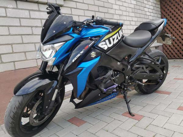 Suzuki GSX-S 2019 in Taurage, with an engine capacity of 1.00 L and mileage of 28 thousand km for 4550 €, photo 3 on AUTOMOTO.COM.LV