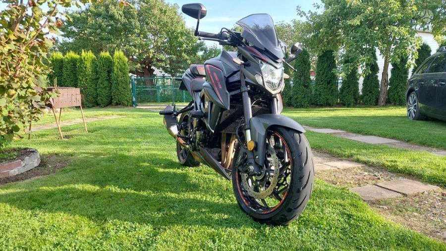Сузуки GSX-S 2019 в Паневежис, объемом двигателя 0.00 л и пробегом 21 тыс. км за 6200 €, фото 1 на AUTOMOTO.COM.LV