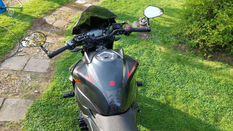 Сузуки GSX-S 2019 в Паневежис, объемом двигателя 0.00 л и пробегом 21 тыс. км за 6200 €, фото 5 на AUTOMOTO.COM.LV