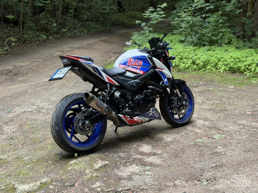 Suzuki GSX-S 2020 in Vilnius, with an engine capacity of 0.75 L and mileage of 16 thousand km for 6300 €, photo 5 on AUTOMOTO.COM.LV
