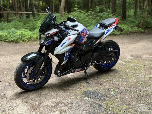 Suzuki GSX-S 2020 Viļņa, ar dzinēja tilpumu 0.75 L un nobraukumu 16 tūkst. km par 6300 €, foto 6 vietnē AUTOMOTO.COM.LV