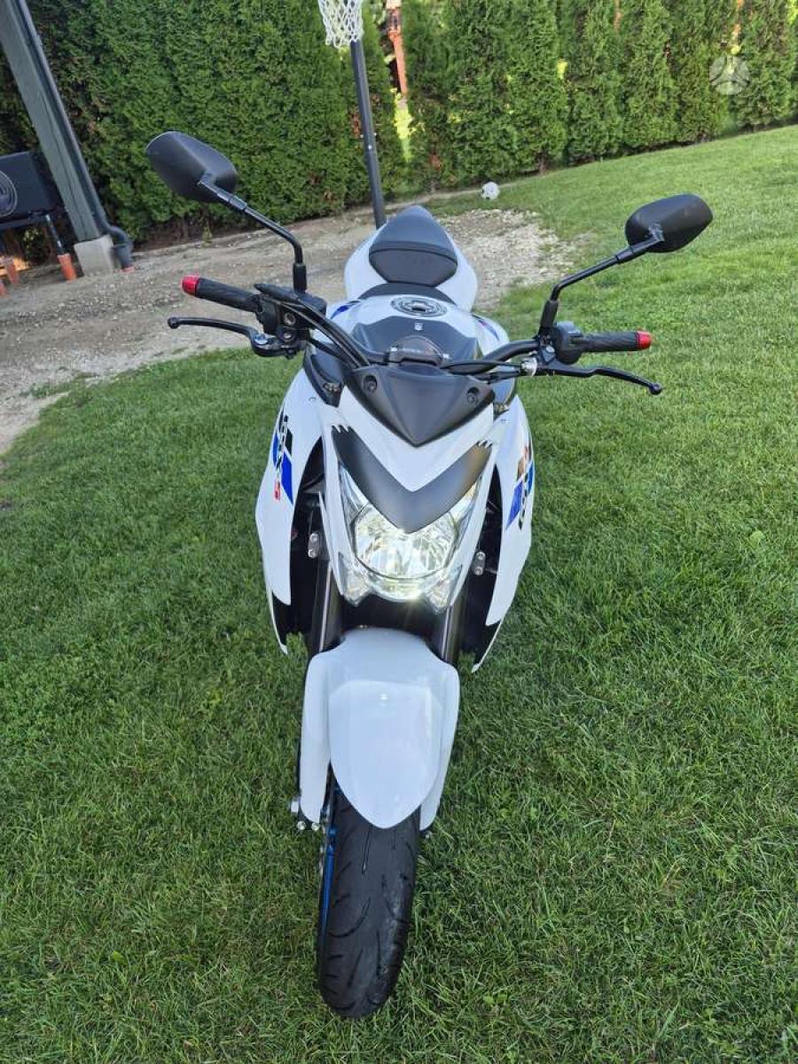 Suzuki GSX-S 2020 in Kursenai, with an engine capacity of 1.00 L and mileage of 7 thousand km for 6666 €, photo 9 on AUTOMOTO.COM.LV