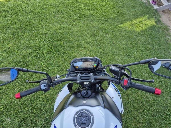 Suzuki GSX-S 2020 in Kursenai, with an engine capacity of 1.00 L and mileage of 7 thousand km for 6666 €, photo 9 on AUTOMOTO.COM.LV