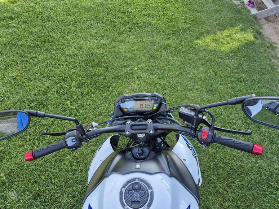 Suzuki GSX-S 2020 in Kursenai, with an engine capacity of 1.00 L and mileage of 7 thousand km for 6666 €, photo 10 on AUTOMOTO.COM.LV