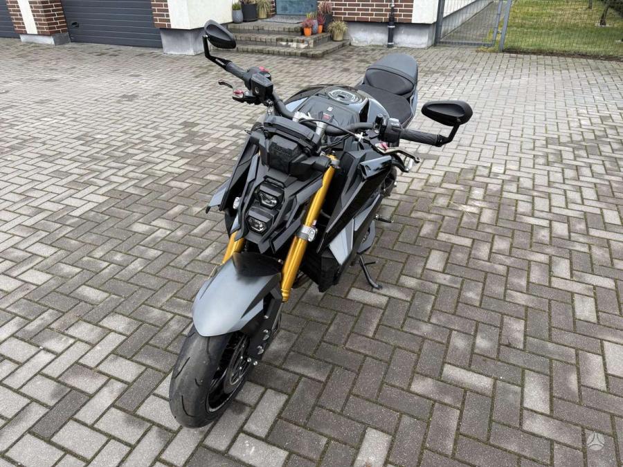 Suzuki GSX-S 2021 in Vilnius, with an engine capacity of 1.00 L and mileage of 26 thousand km for 7950 €, photo 2 on AUTOMOTO.COM.LV