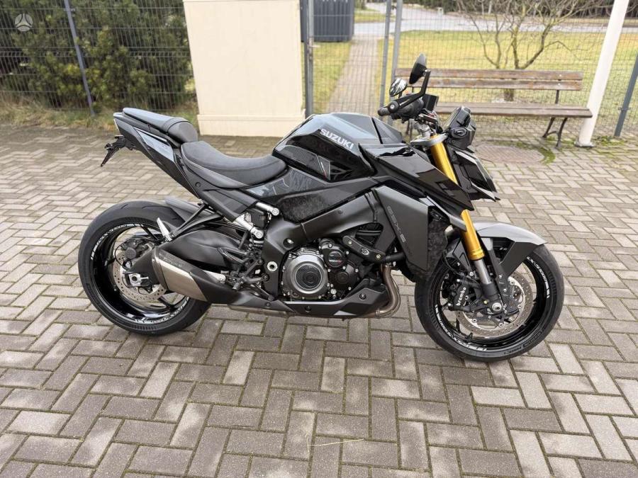 Suzuki GSX-S 2021 in Vilnius, with an engine capacity of 1.00 L and mileage of 26 thousand km for 7950 €, photo 4 on AUTOMOTO.COM.LV