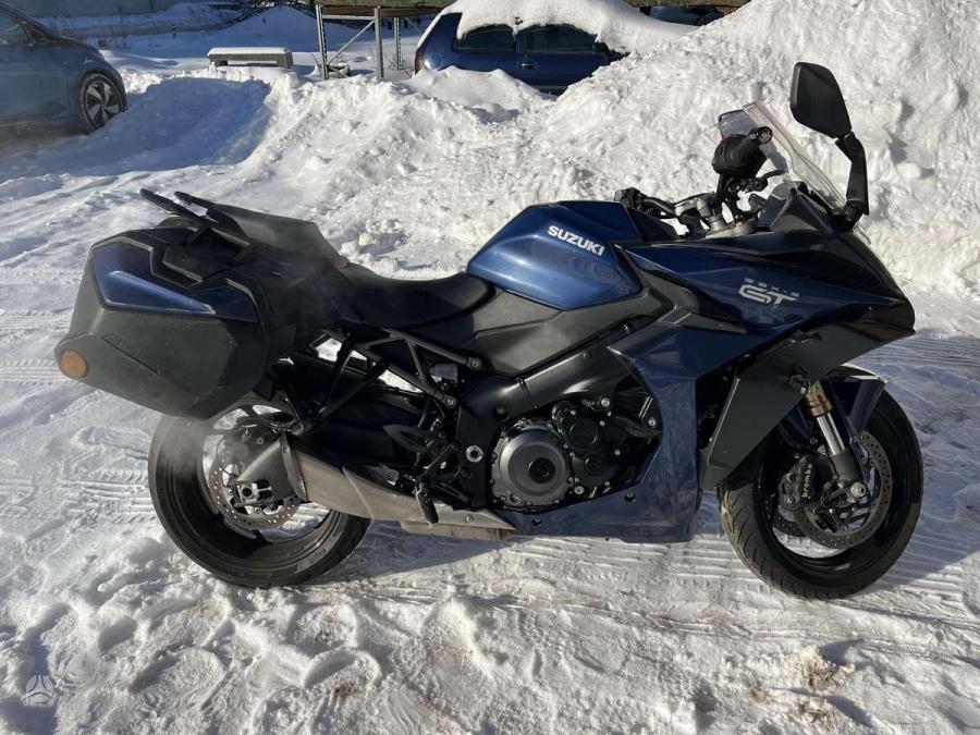 Suzuki GSX-S 2022 Viļņa, ar dzinēja tilpumu 1.26 L un nobraukumu 25 tūkst. km par 8300 €, foto 1 vietnē AUTOMOTO.COM.LV