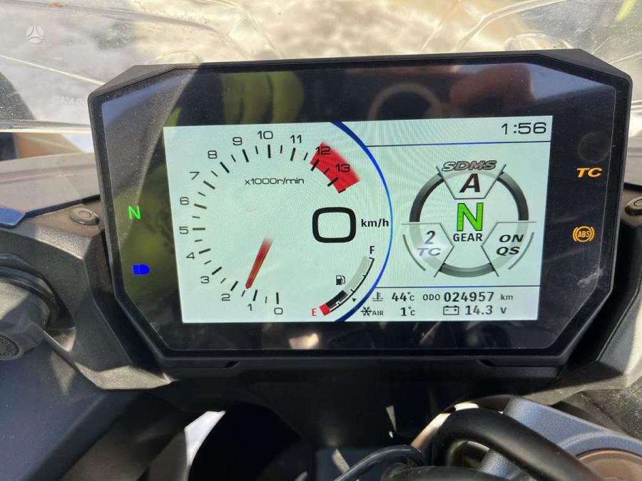 Suzuki GSX-S 2022 Viļņa, ar dzinēja tilpumu 1.00 L un nobraukumu 25 tūkst. km par 8300 €, foto 5 vietnē AUTOMOTO.COM.LV