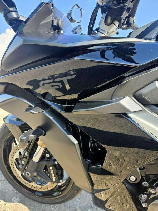 Suzuki GSX-S 2022 in Jurbarkas, with an engine capacity of 1.00 L and mileage of 3 thousand km for 11300 €, photo 5 on AUTOMOTO.COM.LV