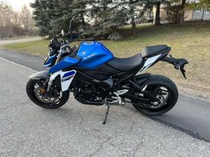 Suzuki GSX-S 2025 Prienai, ar dzinēja tilpumu 1.00 L un nobraukumu 2 tūkst. km par 6550 €, foto 9 vietnē AUTOMOTO.COM.LV