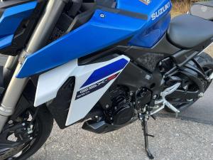 Suzuki GSX-S 2025 Prienai, ar dzinēja tilpumu 1.00 L un nobraukumu 2 tūkst. km par 6550 €, foto 21 vietnē AUTOMOTO.COM.LV