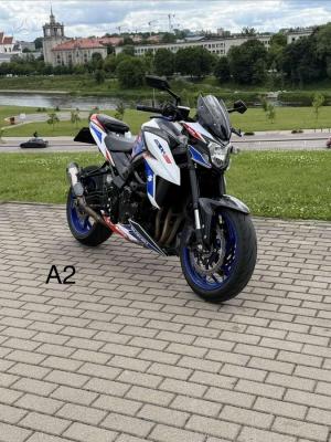 Balts Suzuki GSX-S 2020 Viļņa, ar dzinēja tilpumu 0.75 L un nobraukumu 16 tūkst. km par 6800 €, foto  vietnē AUTOMOTO.COM.LV