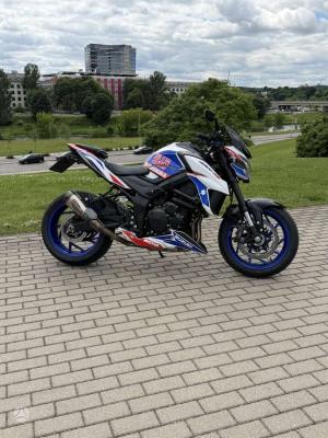 Balts Suzuki GSX-S 2020 Viļņa, ar dzinēja tilpumu 0.75 L un nobraukumu 16 tūkst. km par 6800 €, foto 3 vietnē AUTOMOTO.COM.LV
