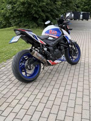 Balts Suzuki GSX-S 2020 Viļņa, ar dzinēja tilpumu 0.75 L un nobraukumu 16 tūkst. km par 6800 €, foto 4 vietnē AUTOMOTO.COM.LV