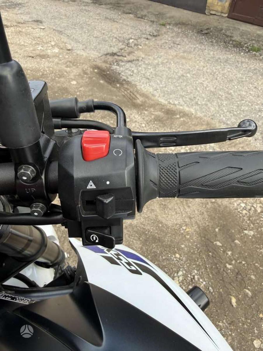 White Suzuki GSX-S 2020 in Alytus, with an engine capacity of 0.75 L and mileage of 17 thousand km for 5800 €, photo 12 on AUTOMOTO.COM.LV