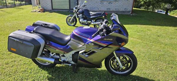 Violets Suzuki GSX 1992 Ukmergė, ar dzinēja tilpumu 1.10 L un nobraukumu 50 tūkst. km par 1250 €, foto 2 vietnē AUTOMOTO.COM.LV