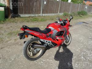 Сузуки GSXF 1997 в Рига, объемом двигателя 0.60 л и пробегом 0 тыс. км за 1800 €, фото 7 на AUTOMOTO.COM.LV