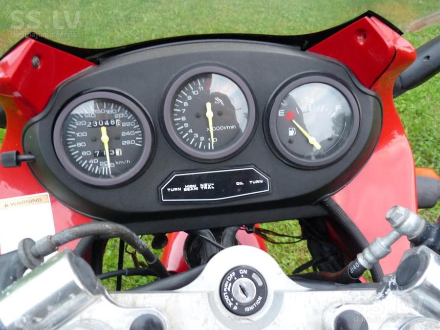 Сузуки GSXF 1997 в Рига, объемом двигателя 0.60 л и пробегом 0 тыс. км за 1800 €, фото 11 на AUTOMOTO.COM.LV