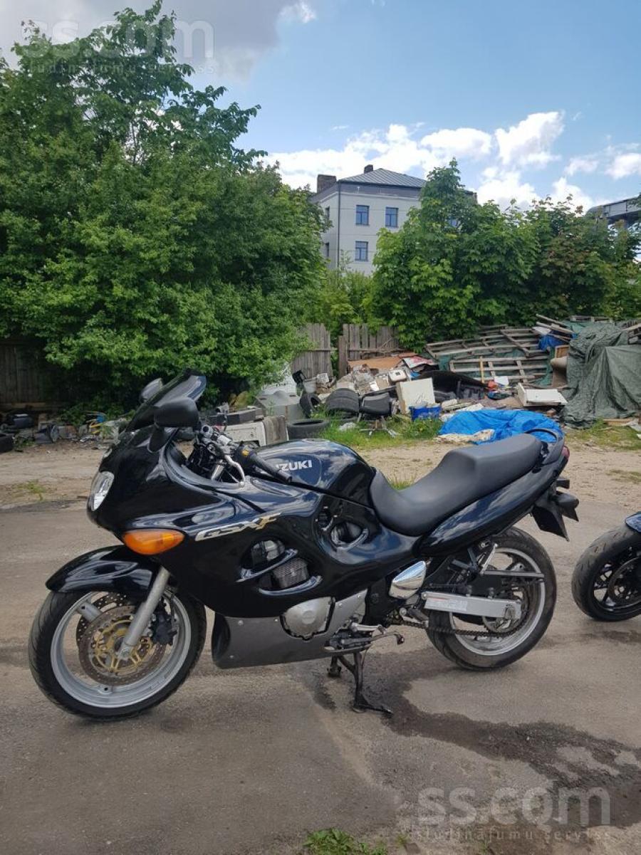 Suzuki GSXF 2000 in Riga, with an engine capacity of 0.60 L and mileage of 0 thousand km for 1650 €, photo 3 on AUTOMOTO.COM.LV