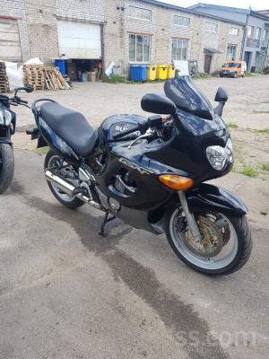 Suzuki GSXF 2000 in Riga, with an engine capacity of 0.60 L and mileage of 0 thousand km for 1650 €, photo 6 on AUTOMOTO.COM.LV