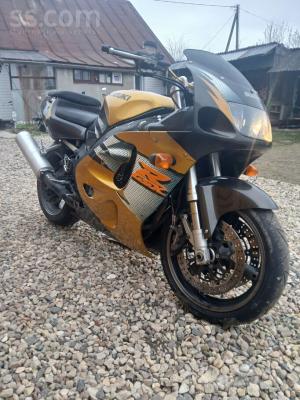 Suzuki Gsxr 1996 in Kraslava, with an engine capacity of 0.75 L and mileage of 0 thousand km for 1250 €, photo 6 on AUTOMOTO.COM.LV