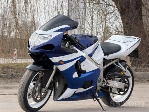 Suzuki Gsxr 2001 in Riga, with an engine capacity of 0.60 L and mileage of 0 thousand km for 2600 €, photo 4 on AUTOMOTO.COM.LV