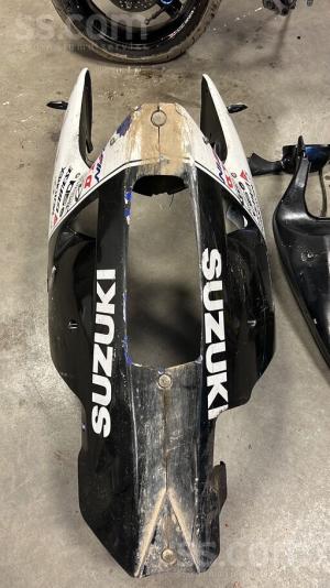 Suzuki Gsxr 2001 Rīga, ar dzinēja tilpumu 0.60 L un nobraukumu 0 tūkst. km par 500 €, foto 5 vietnē AUTOMOTO.COM.LV