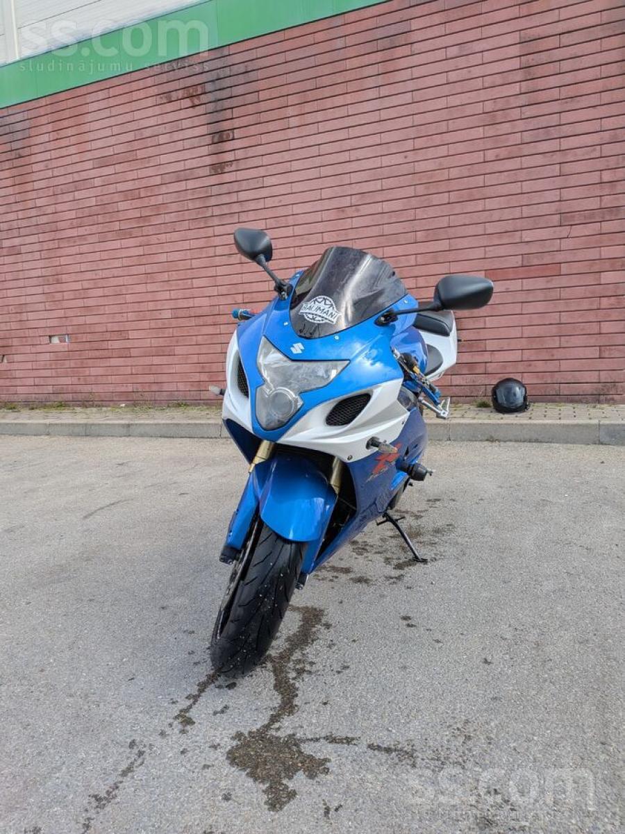 Suzuki Gsxr 2005 in Tukums, with an engine capacity of 0.60 L and mileage of 0 thousand km for 3100 €, photo 4 on AUTOMOTO.COM.LV