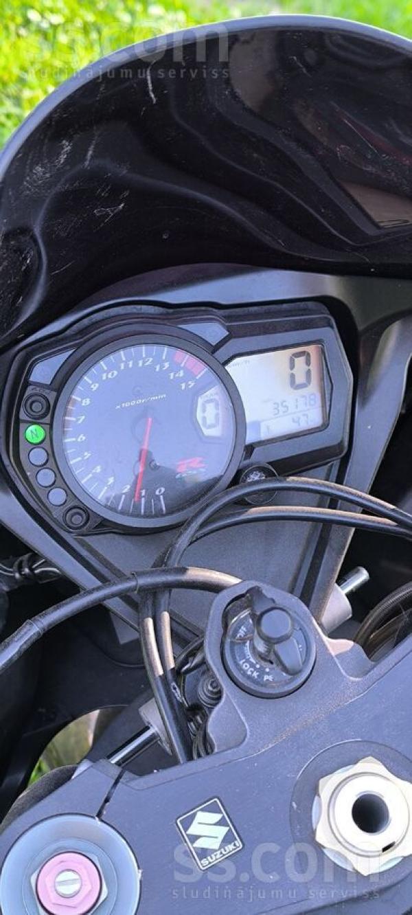 Suzuki Gsxr 2006 Rīga, ar dzinēja tilpumu 1.00 L un nobraukumu 0 tūkst. km par 4500 €, foto 4 vietnē AUTOMOTO.COM.LV