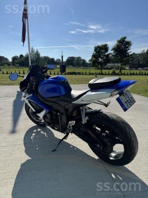 Suzuki Gsxr 2007 in Valmiera, with an engine capacity of 0.60 L and mileage of 0 thousand km for 4600 €, photo 6 on AUTOMOTO.COM.LV