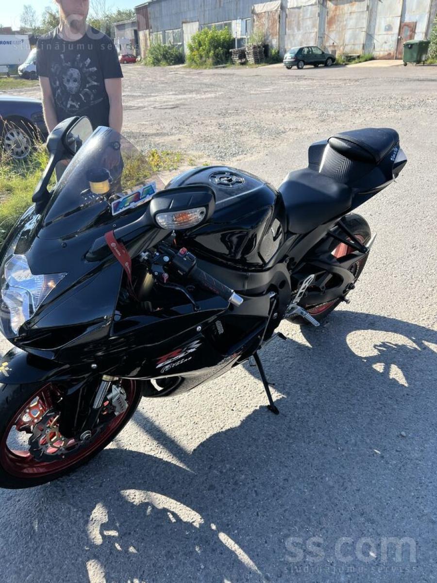 Suzuki Gsxr 2011 in Riga, with an engine capacity of 0.75 L and mileage of 0 thousand km for 5400 €, photo 6 on AUTOMOTO.COM.LV